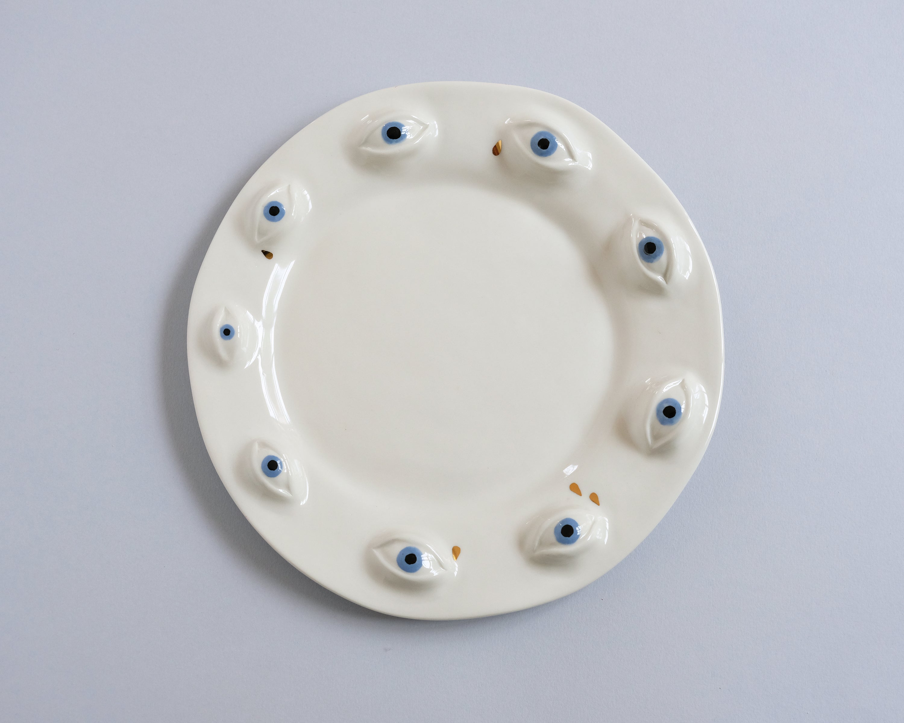 Naive ceramics about love and tigers – 89 gradusov